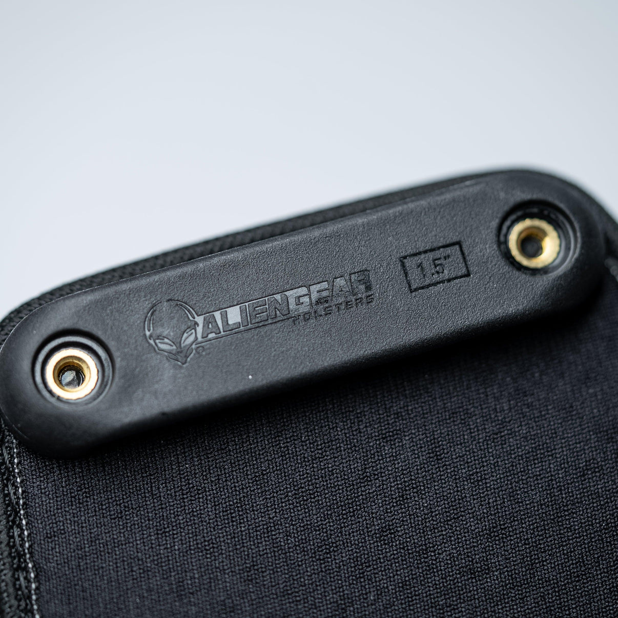 Cloak Belt Holster for Glock 17 – Alien Gear Holsters