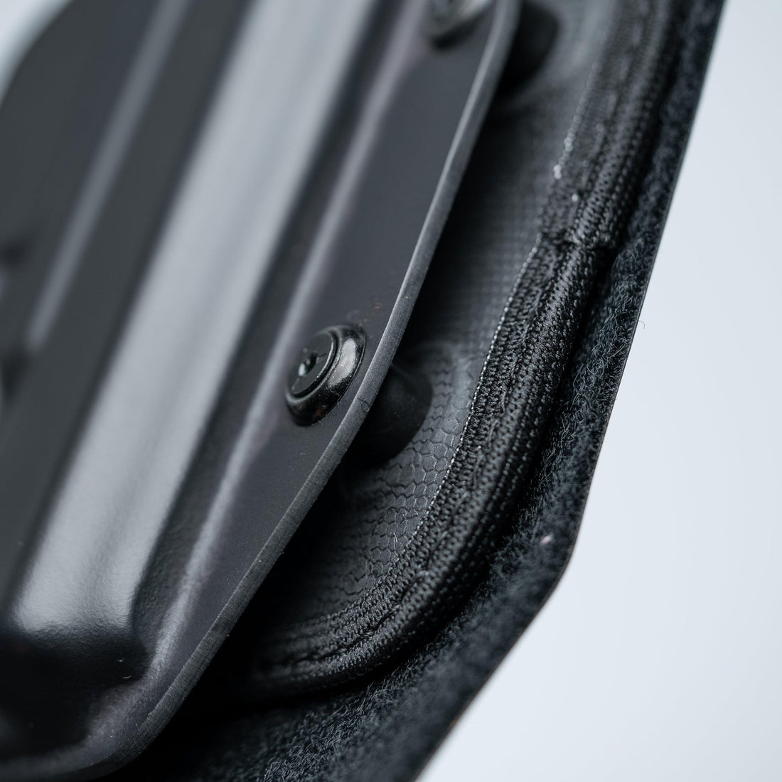 Cloak Hook & Loop Holster for Sig Sauer – Alien Gear Holsters