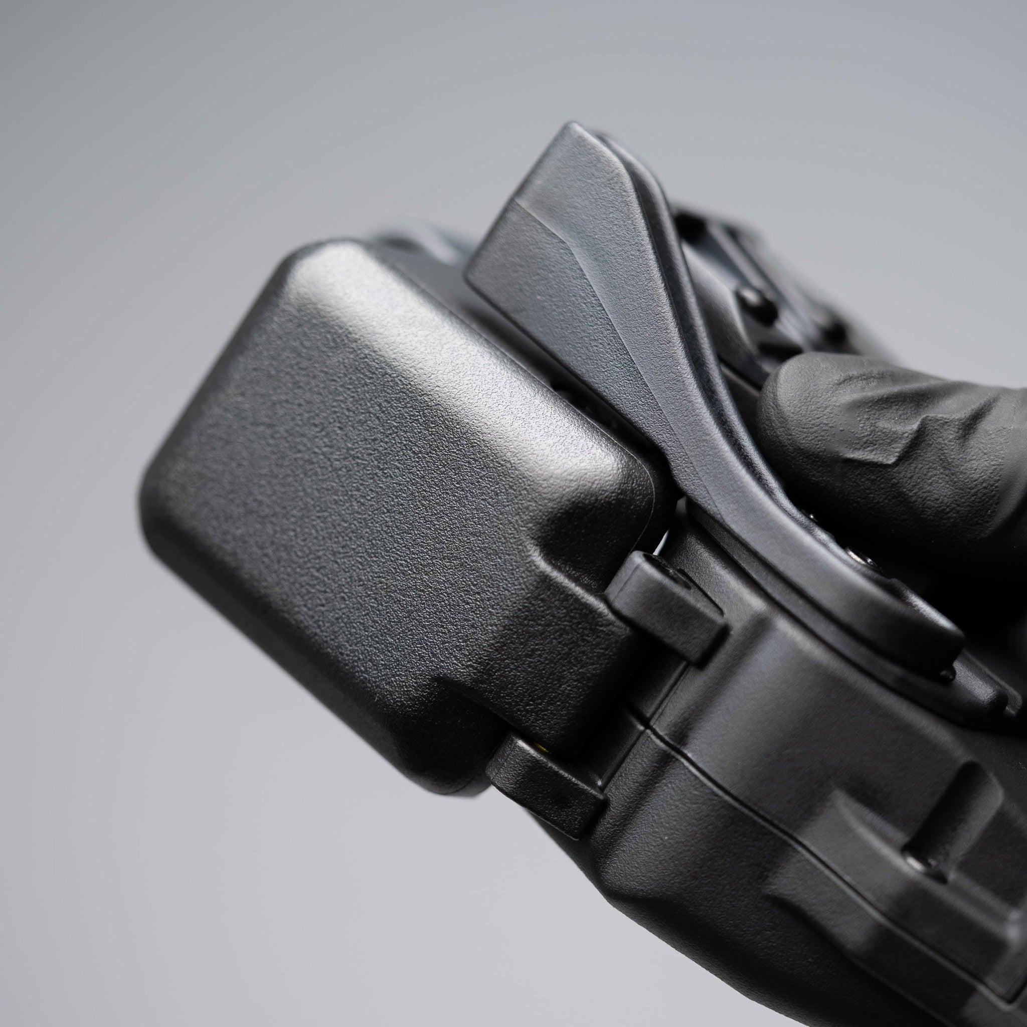 Rapid Force Level III Duty Holster For Glock - No Light – Alien Gear ...