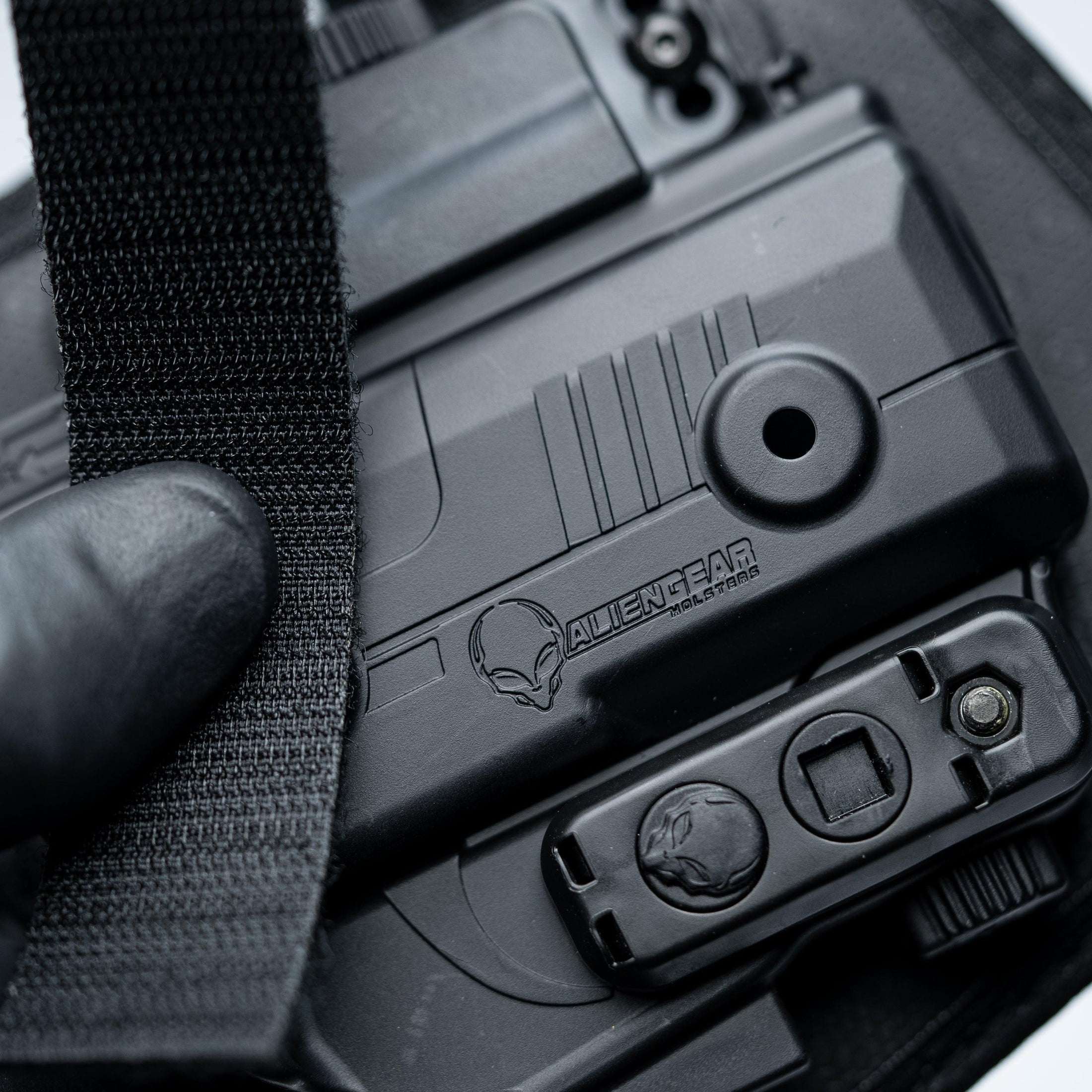 SIG Sauer Handguns Hook & Loop Holsters – ShapeShift®
